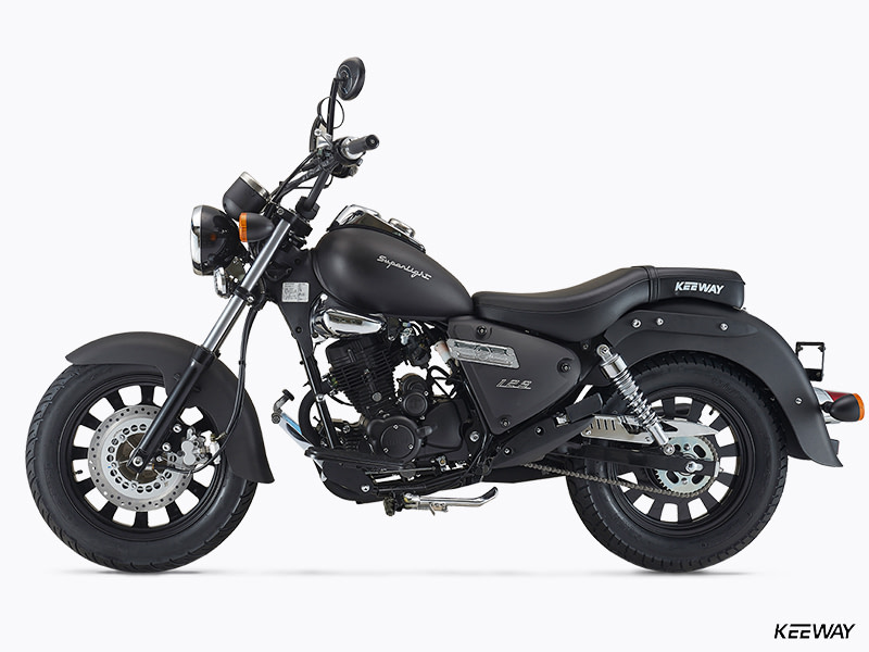 KEEWAY Superlight 125cc LTD E5 - Oily Bikers
